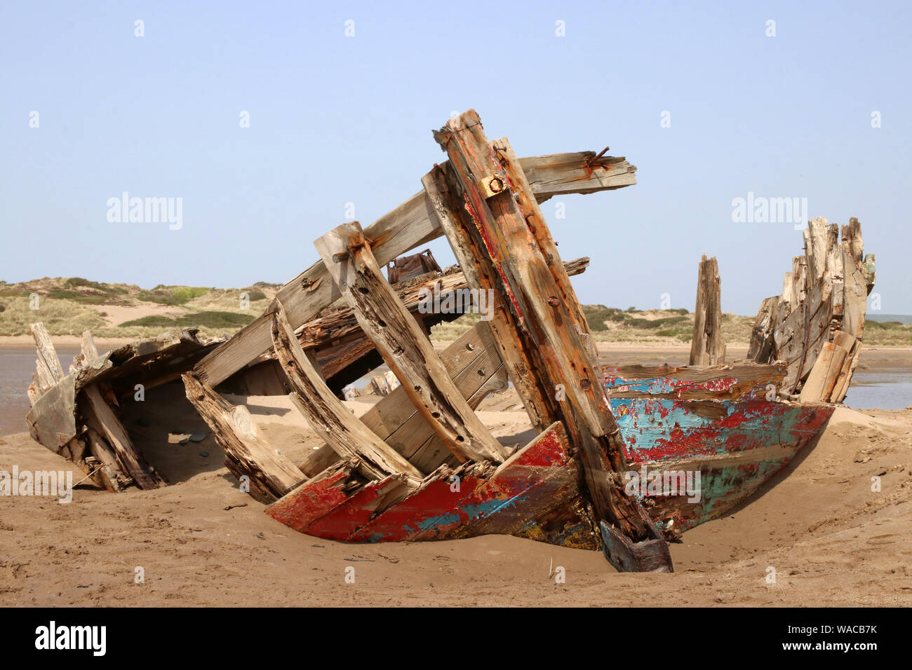 shipwreck boat at Crow Point , near Croyde Devon Stock Photo - Alamy