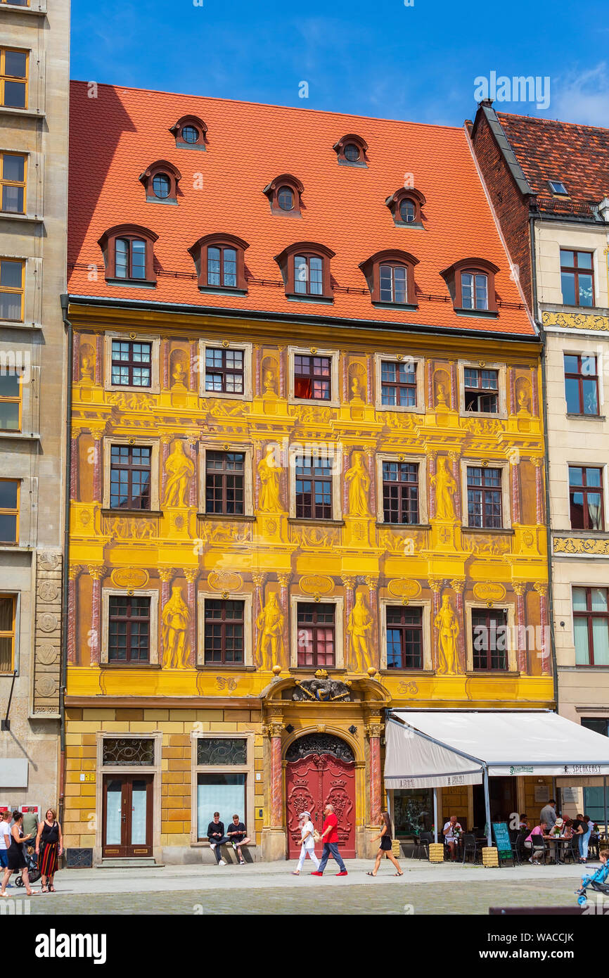 Wroclaw, Poland - June 21, 2019: Old Town Rynek Market Square with ...