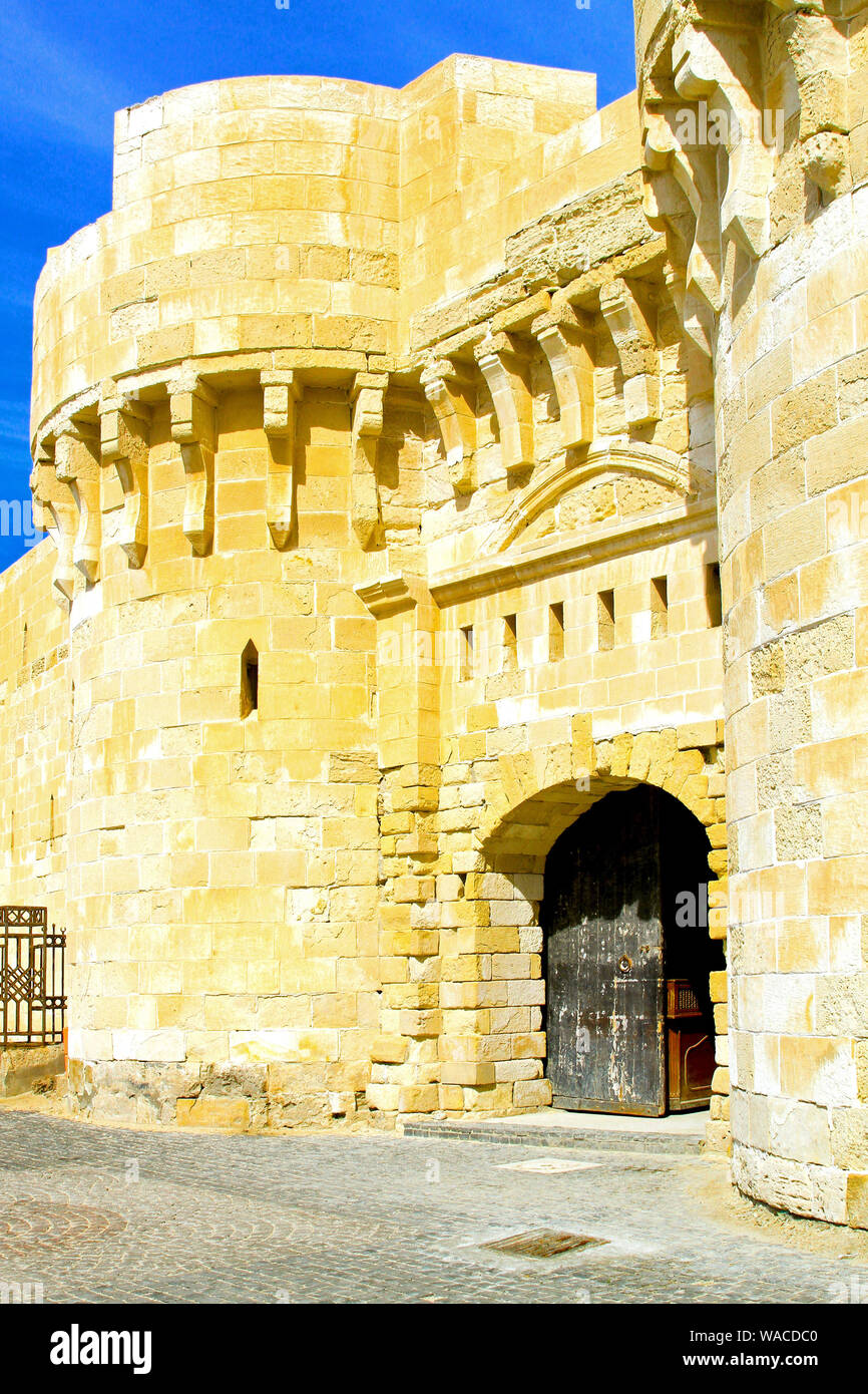 Exterior entrance of old stone medieval castle Stock Photo - Alamy