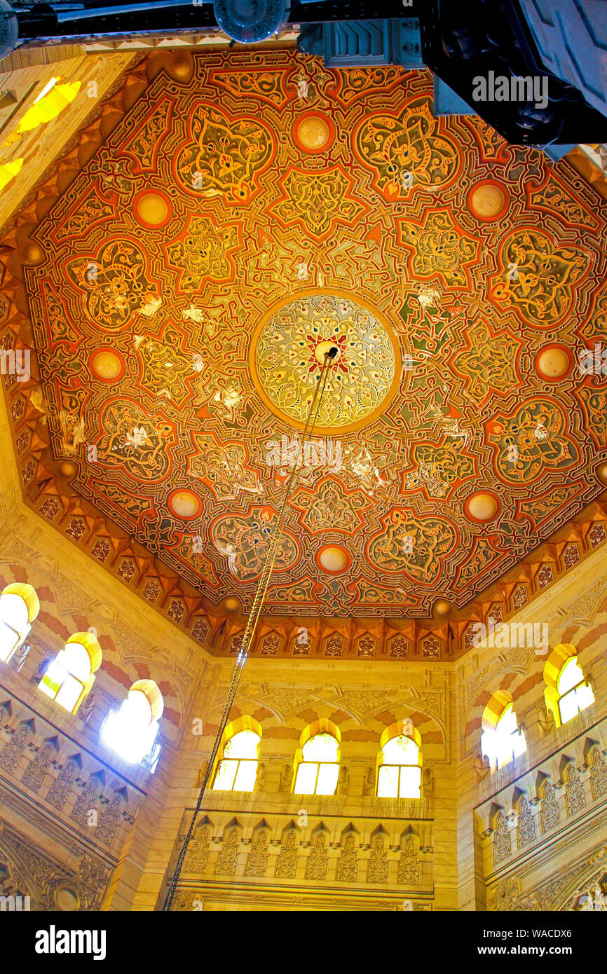Luxury ceiling in old mosque with Islamic pattern Stock Photo - Alamy