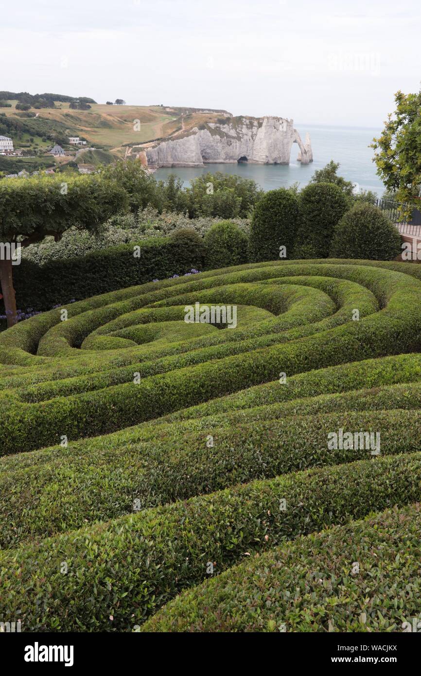 Etretat garden hi-res stock photography and images - Alamy