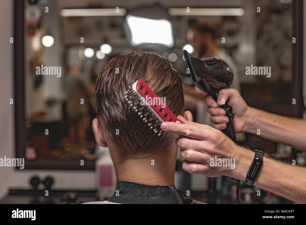 Mens styling comb hi-res stock photography and images - Alamy