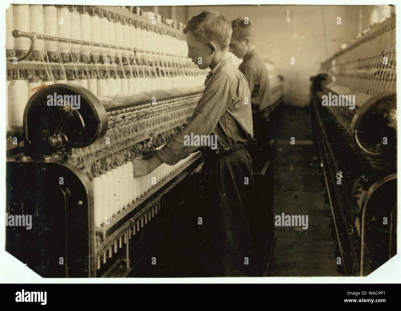 Indian cotton mill hi-res stock photography and images - Alamy