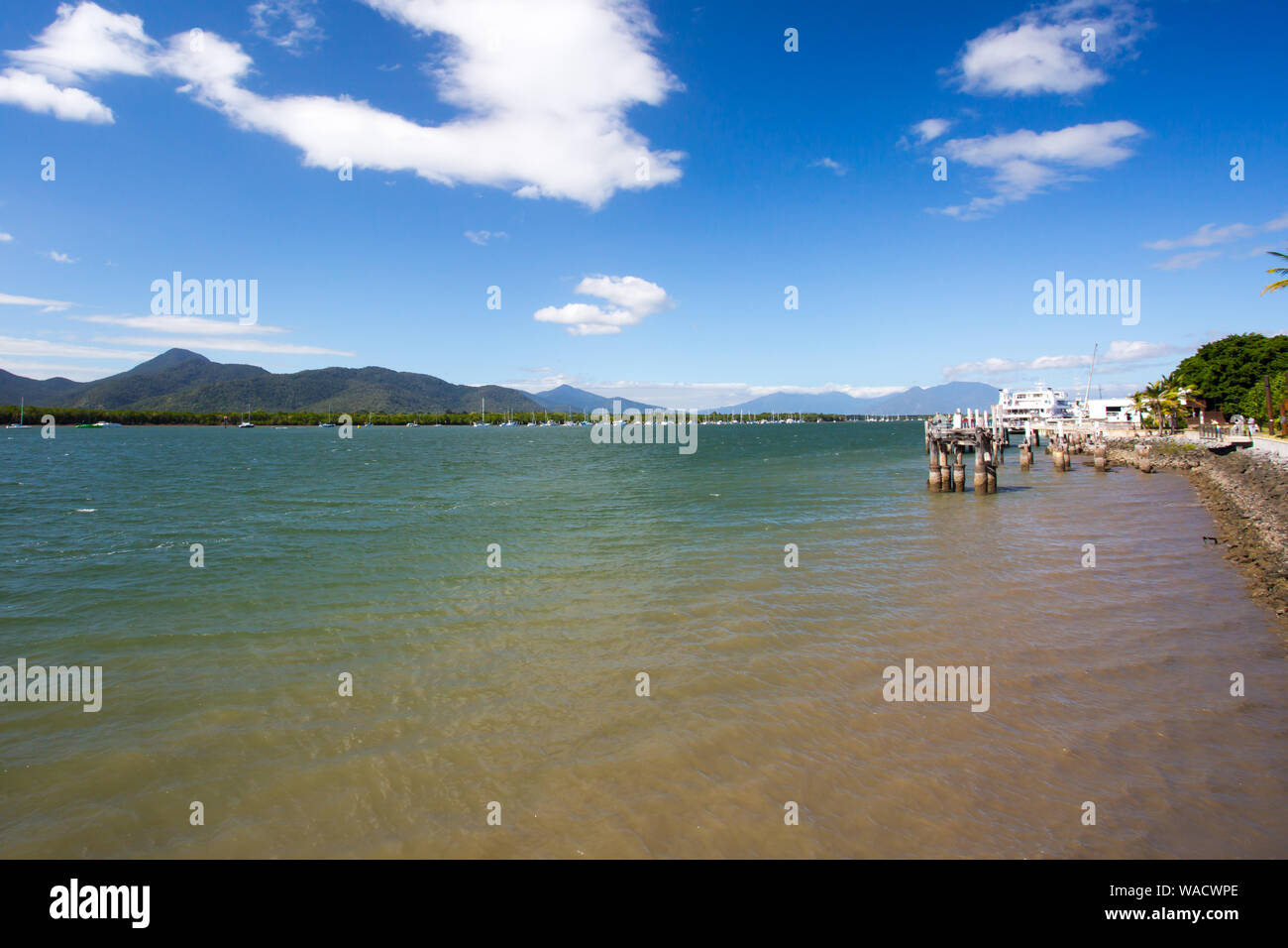Cairns cityscape hi-res stock photography and images - Alamy