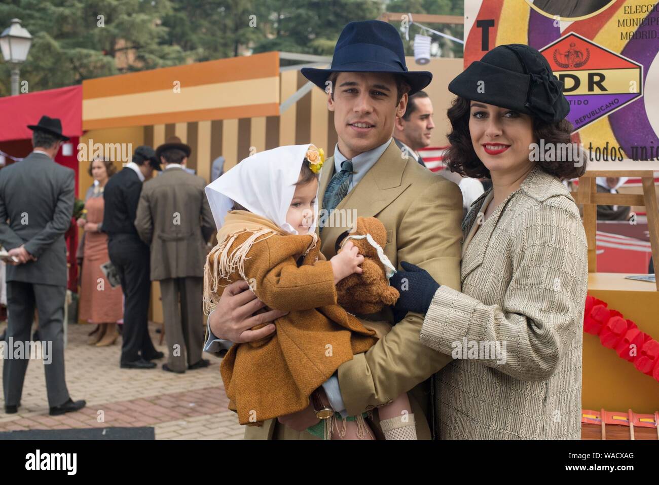 CABLE GIRLS (aka LAS CHICAS DEL CABLE), from left (adults): Martino ...