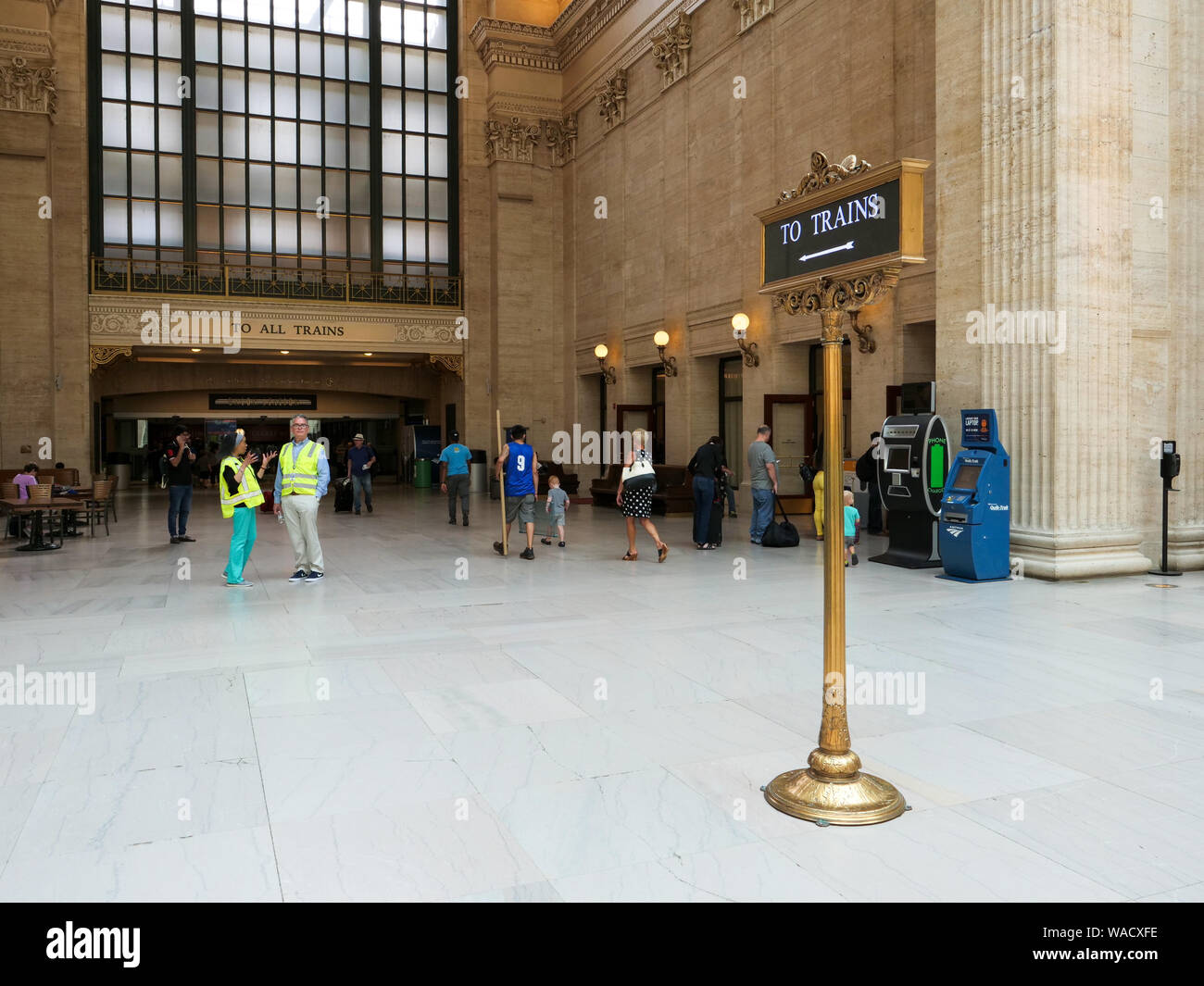 Chicago union station signage hi-res stock photography and images - Alamy