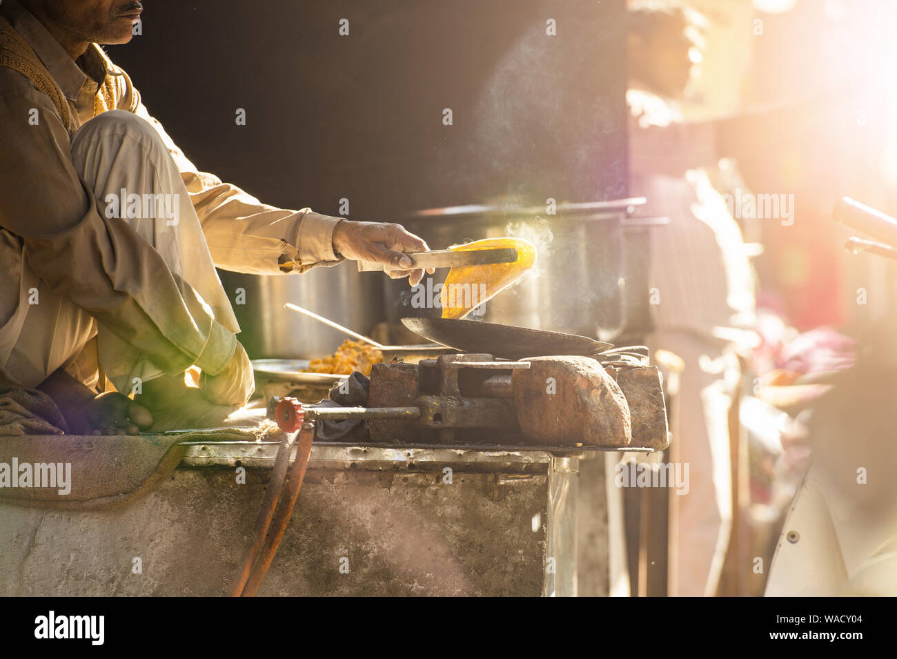 Paratha tava indian street hi-res stock photography and images - Alamy