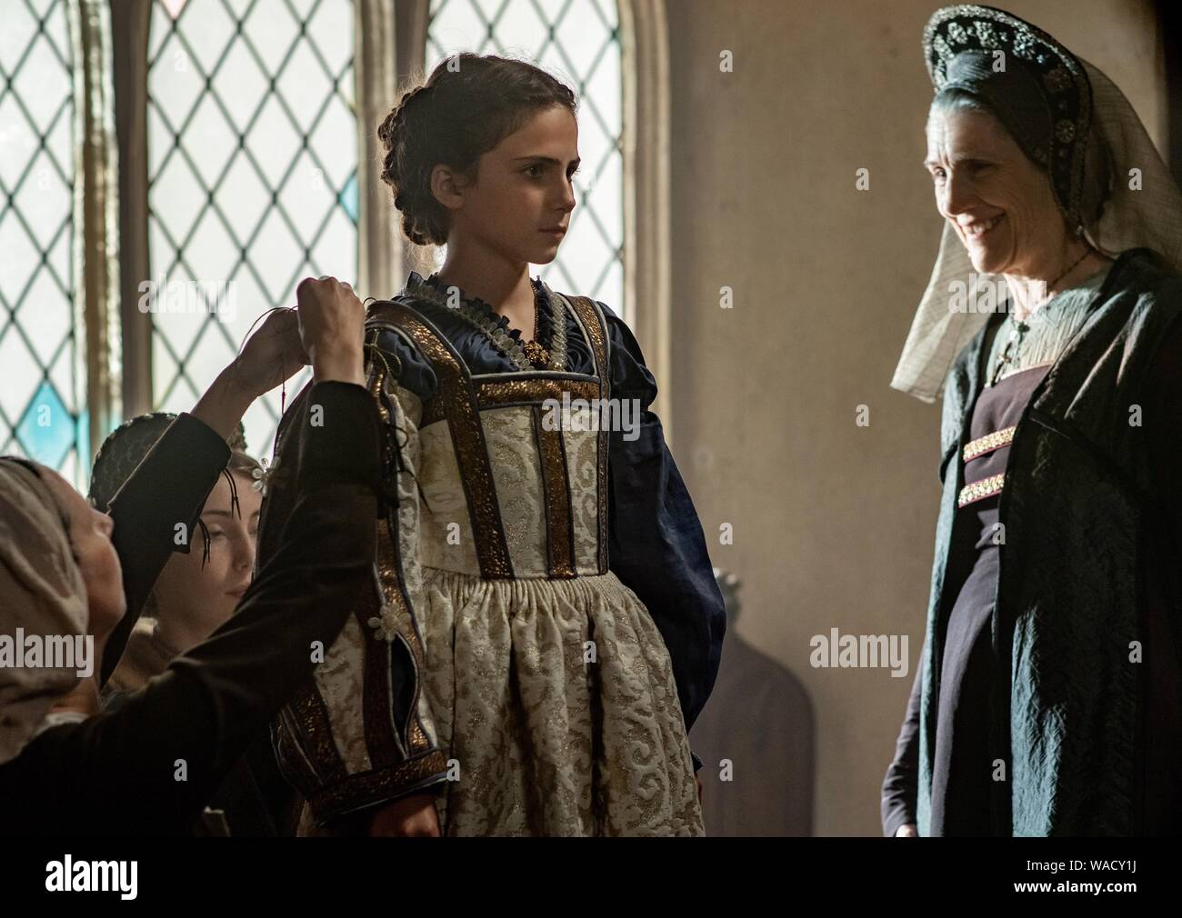 THE SPANISH PRINCESS, from left: Isla Merrick-Lawless, Harriet Walter ...
