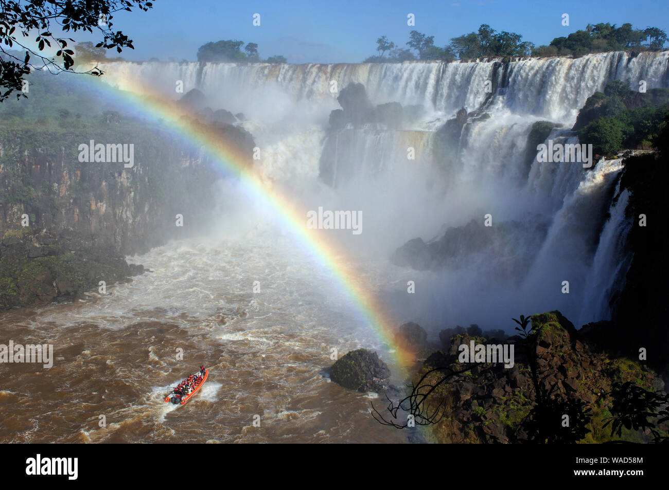 Cataratas del Iguazu, Parque Nacional Iguazu, Iguazu Waterfalls ...