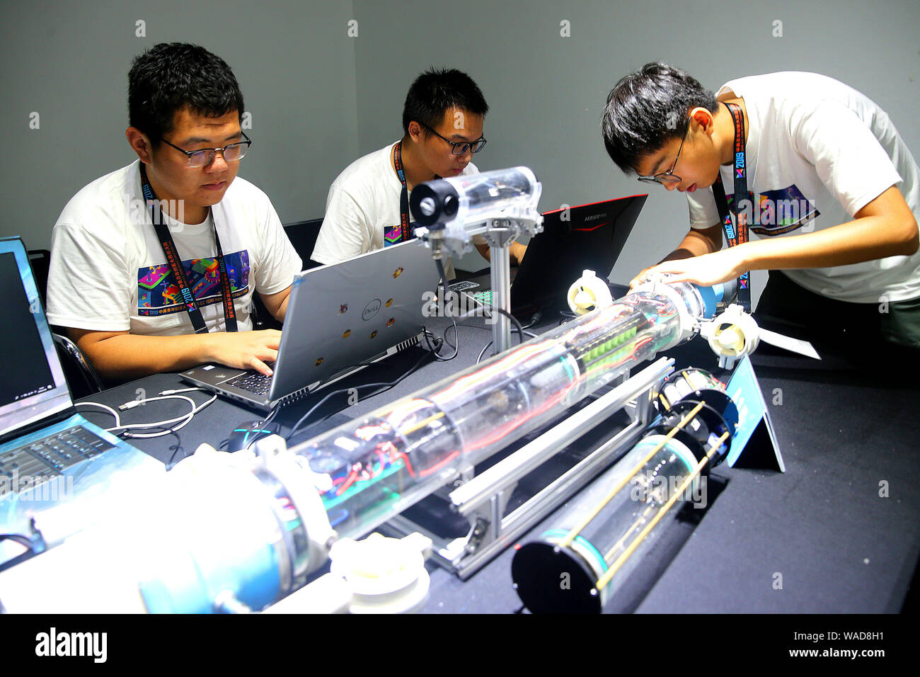 Makers demonstrate their design at the sixth China-US Young Maker ...