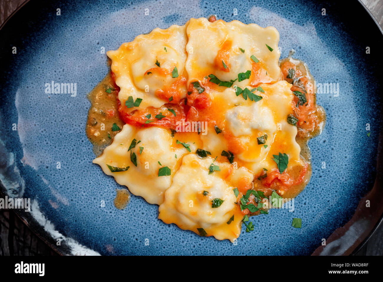 Dark blue plate hi-res stock photography and images - Alamy