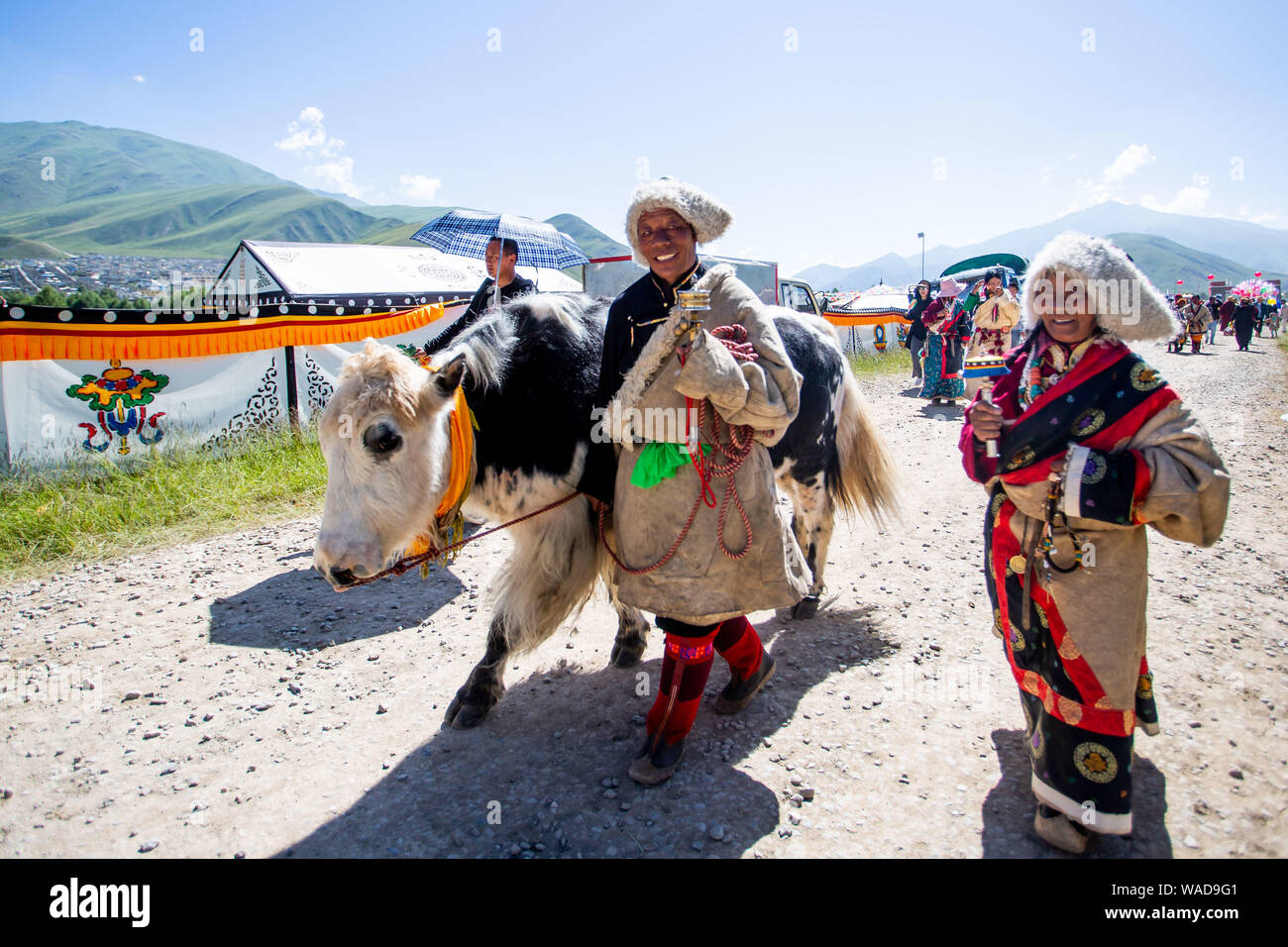 Chinese people of Tibetan ethnic group gather to celebrate the opening ...