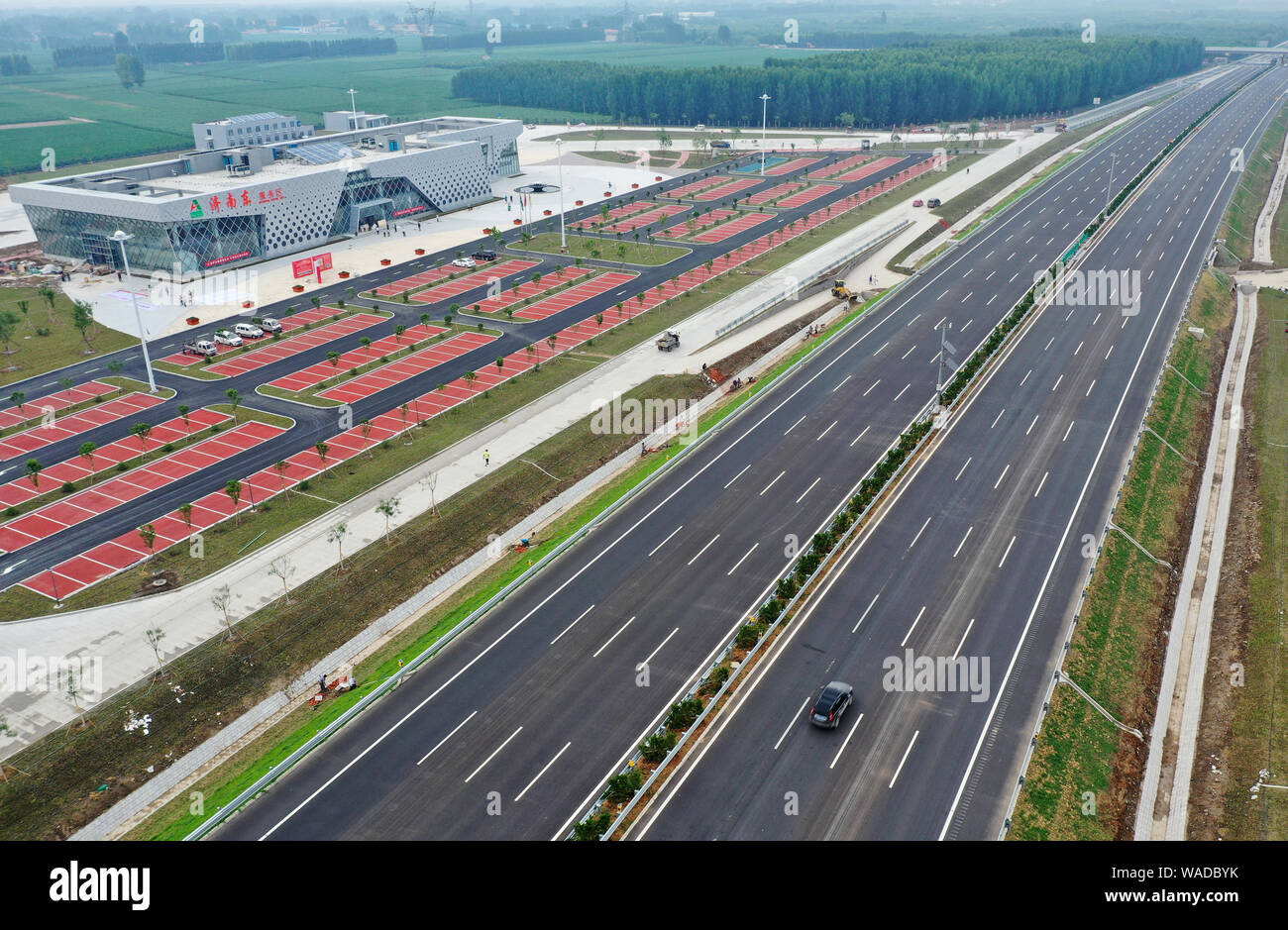 The Jinan-Qingdao expressway, which is Shandong's first eight-lane ...