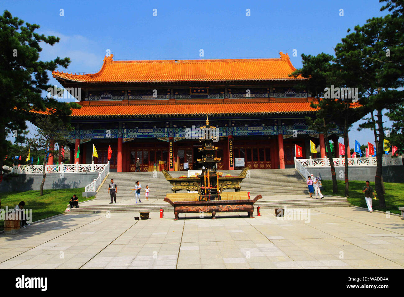 --FILE--Tourists visit the Taoist Temple of God of Wealth, also known ...