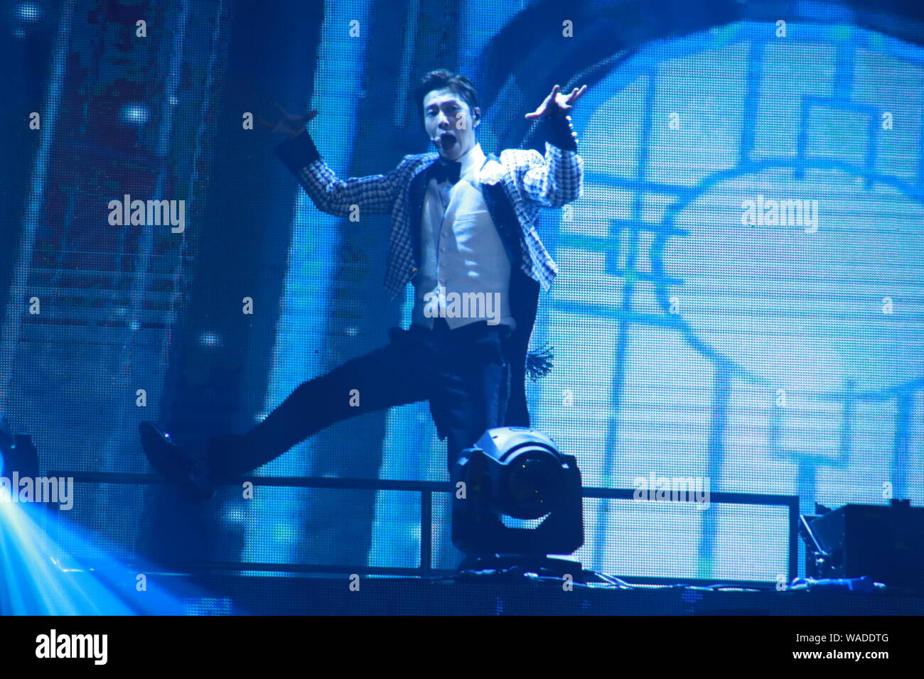 Singers and actors Shim Chang-min, also known by his stage name Max ...