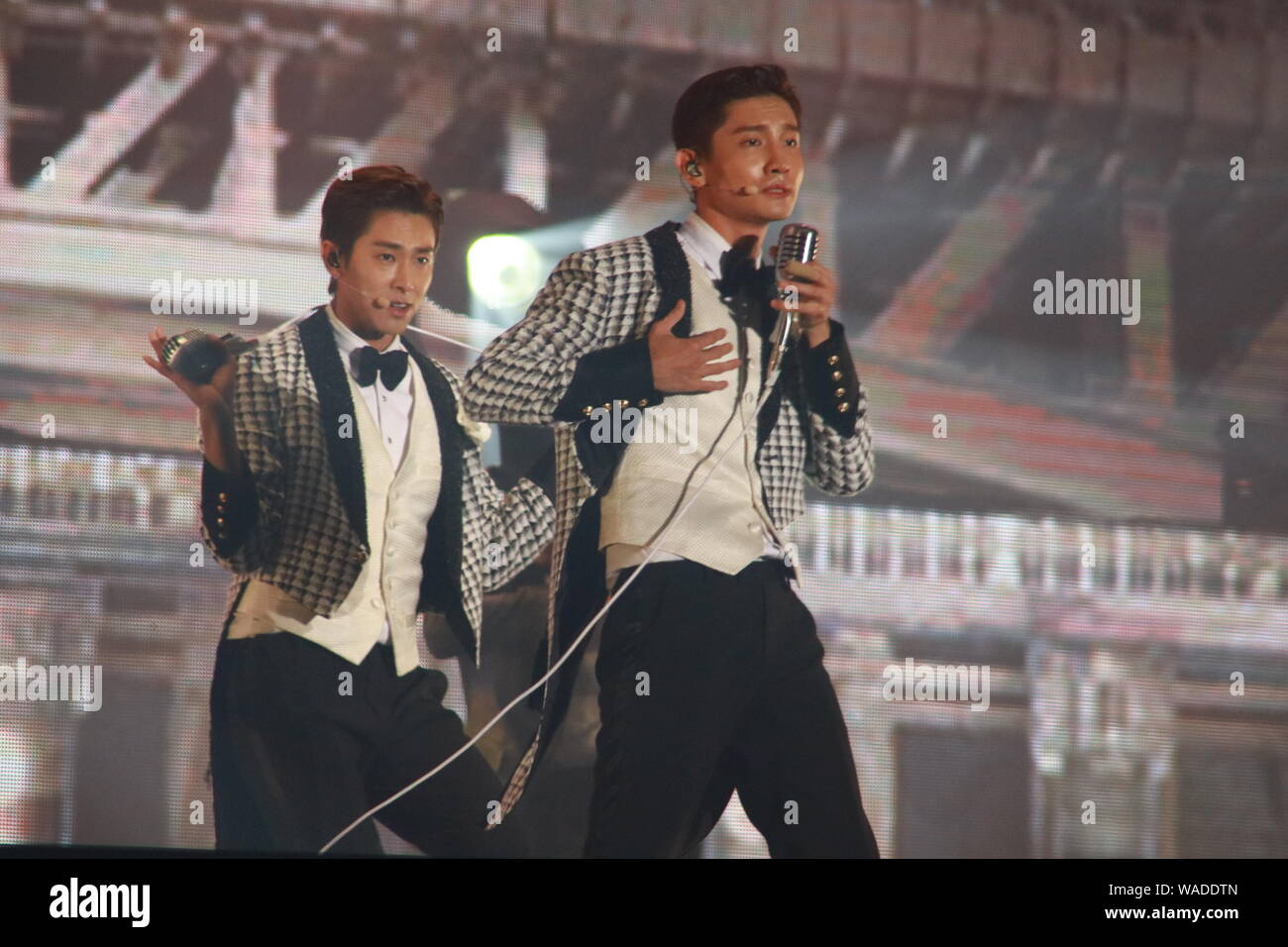 Singers and actors Shim Chang-min, also known by his stage name Max ...