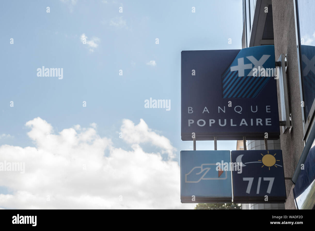 Banque populaire logo hi-res stock photography and images - Alamy