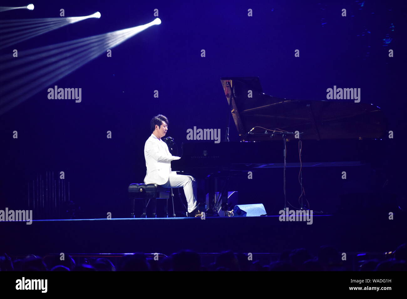 Chinese pianist Lang Lang and his wife Gina Alice Redlinger perform ...