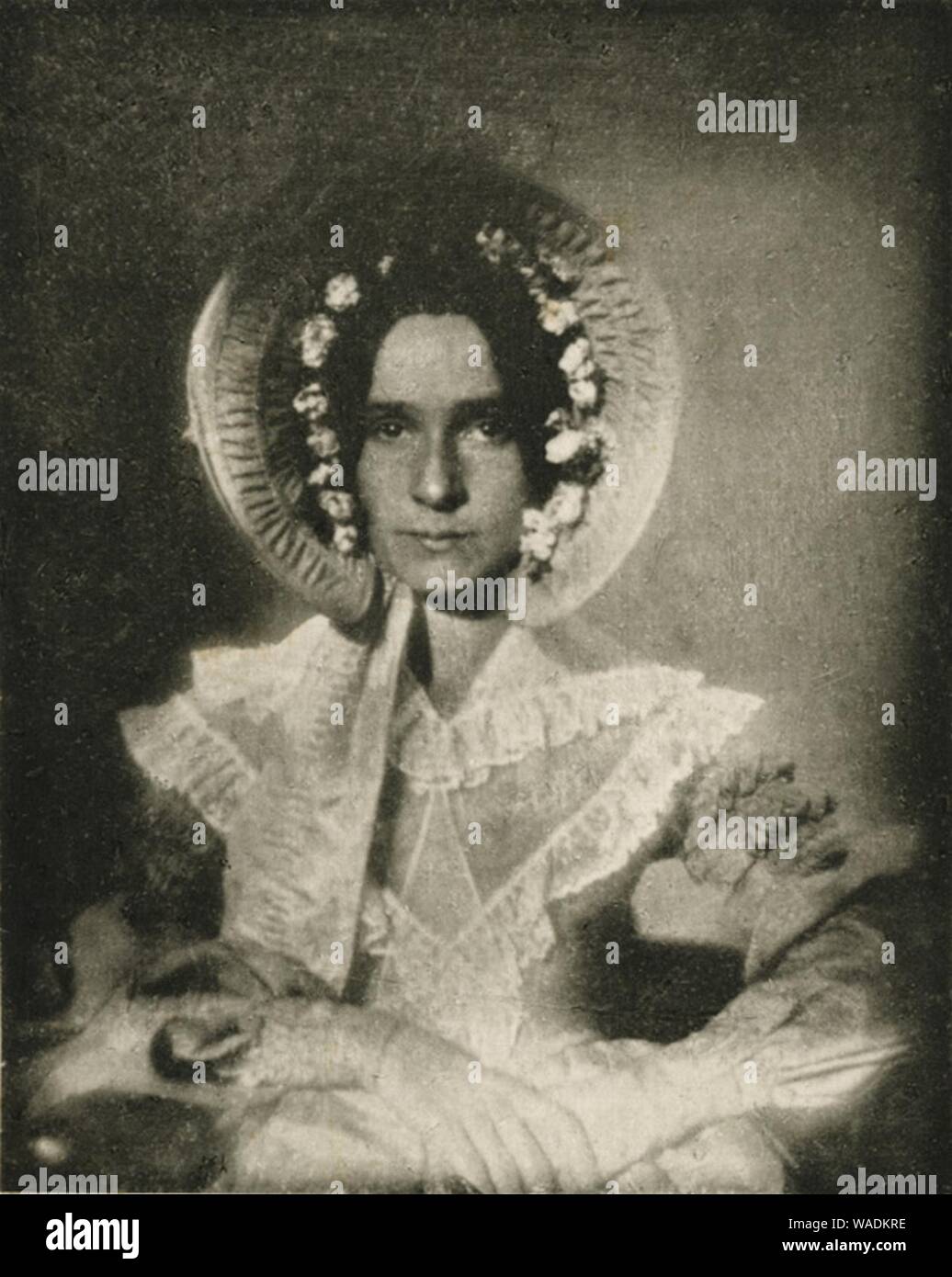 Dorothy draper hi-res stock photography and images - Alamy