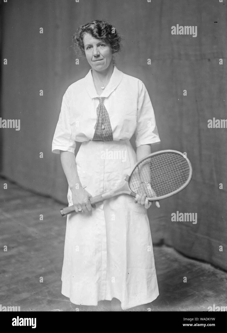 Dorothy Holman 1919 Stock Photo - Alamy