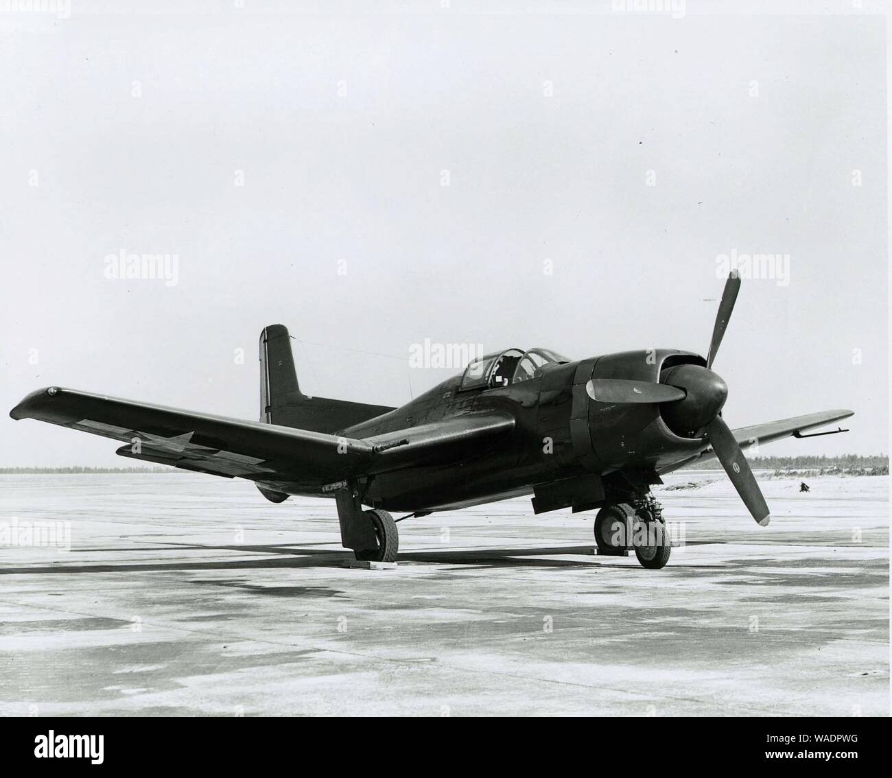 Douglas btd destroyer hi-res stock photography and images - Alamy