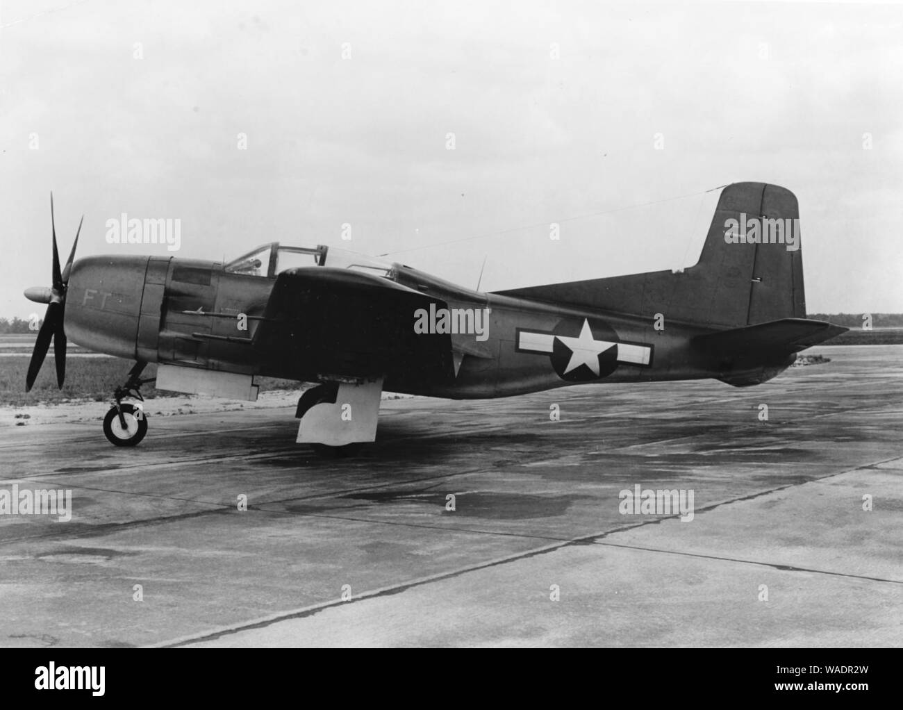 Douglas btd destroyer Black and White Stock Photos & Images - Alamy