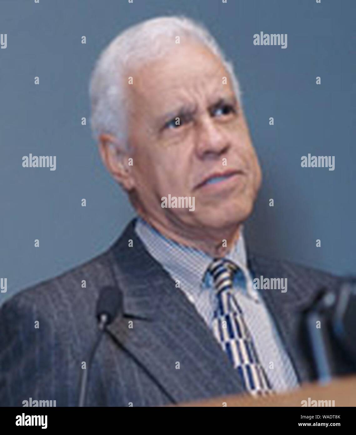 Douglas Wilder 2003 NIH Stock Photo - Alamy
