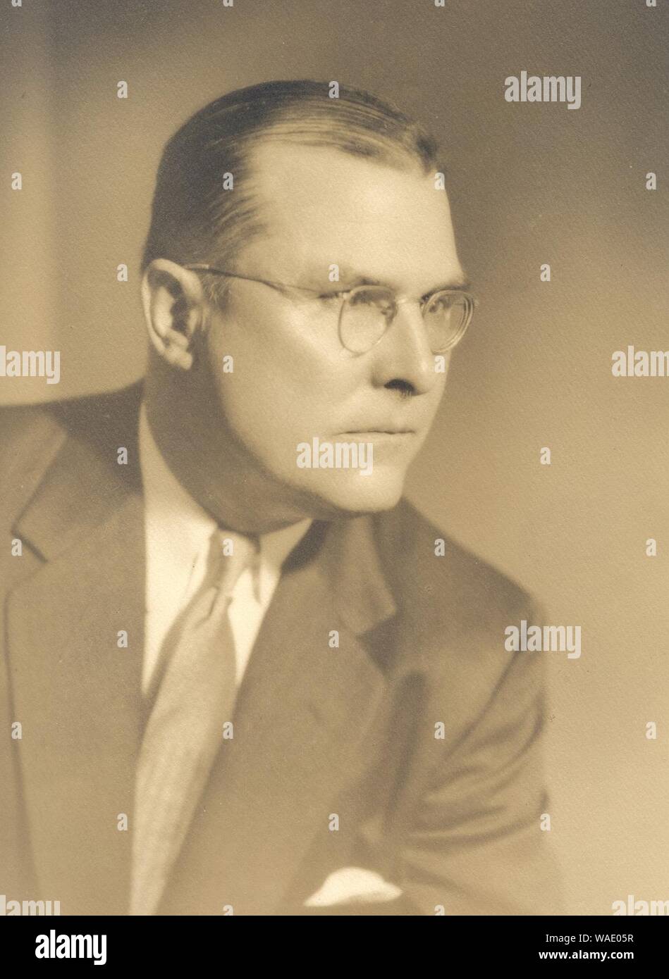 Dr. Lyle D. Goodhue, 1943 Stock Photo - Alamy