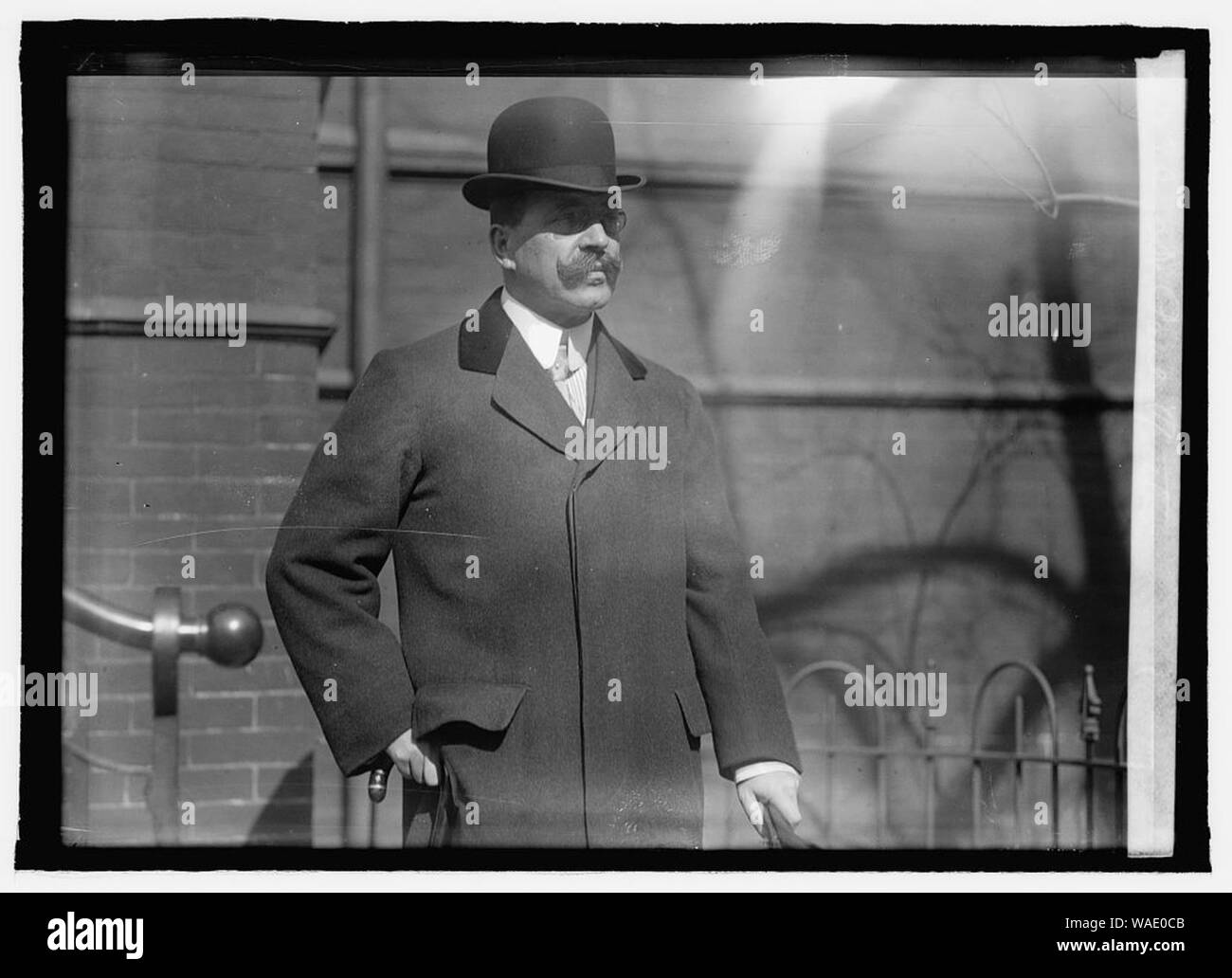 Dr paul Black and White Stock Photos & Images - Alamy