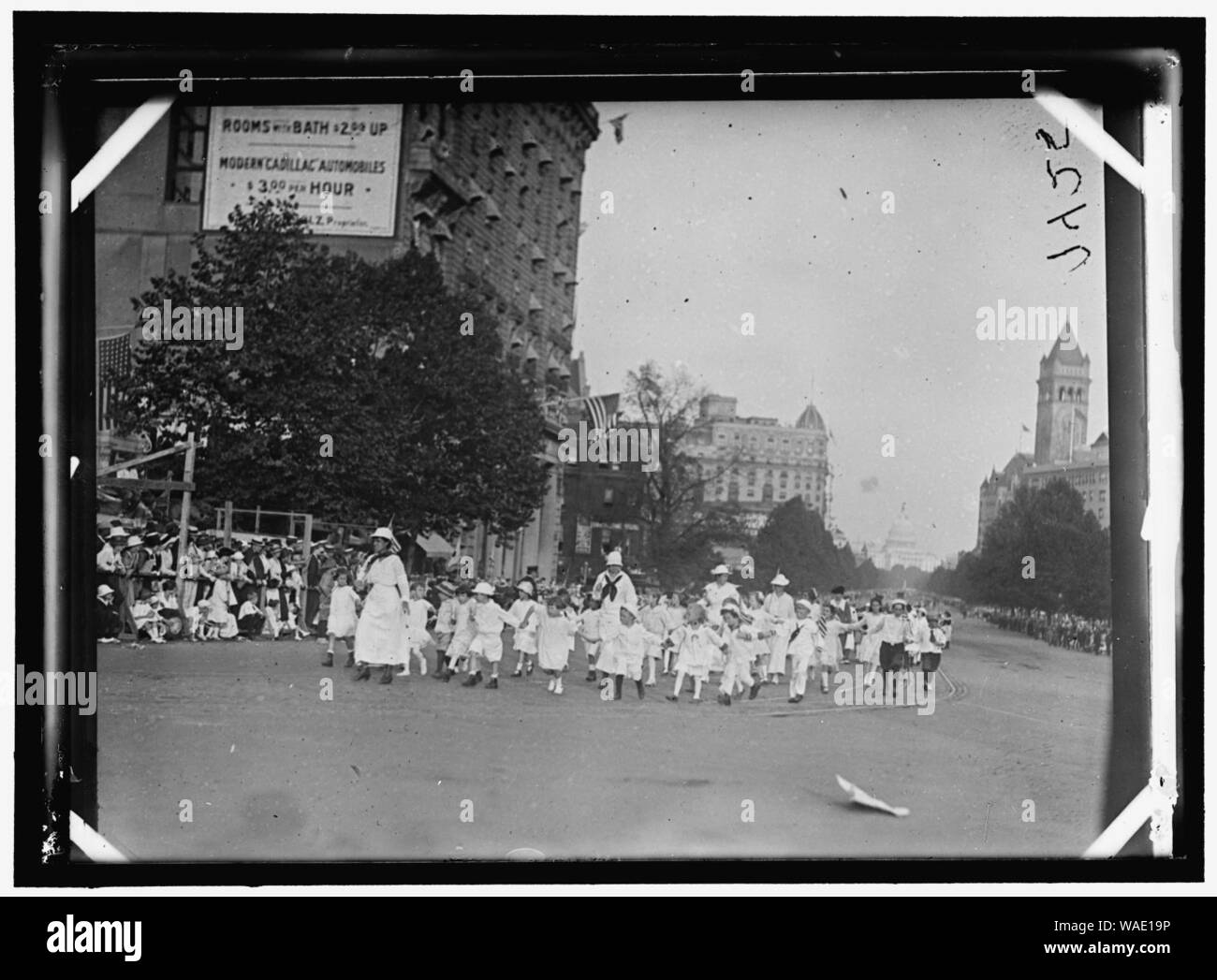 DRAFT PARADE. CHILDREN Stock Photo - Alamy