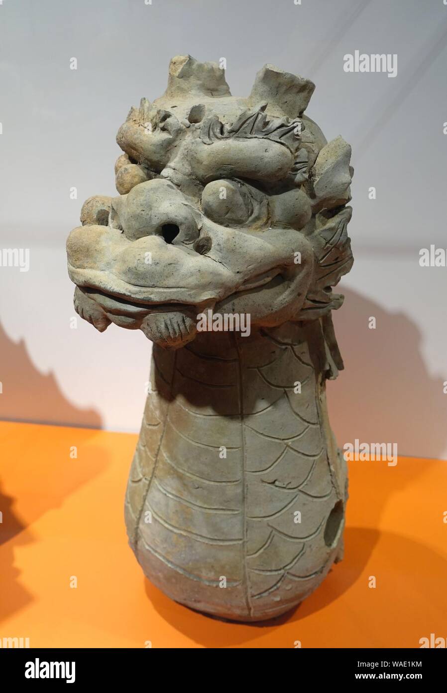 Dragon-head shaped chiwen (roof ridge decoration), Southern Han period ...