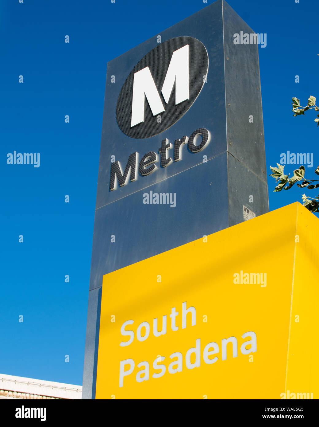 South Pasadena Gold Line train station Stock Photo - Alamy