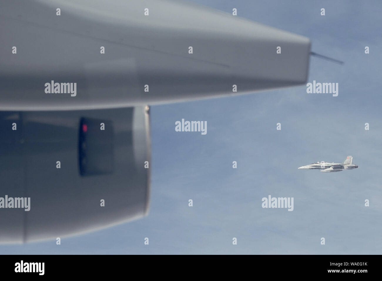 Royal canadian air force commander hi-res stock photography and images ...