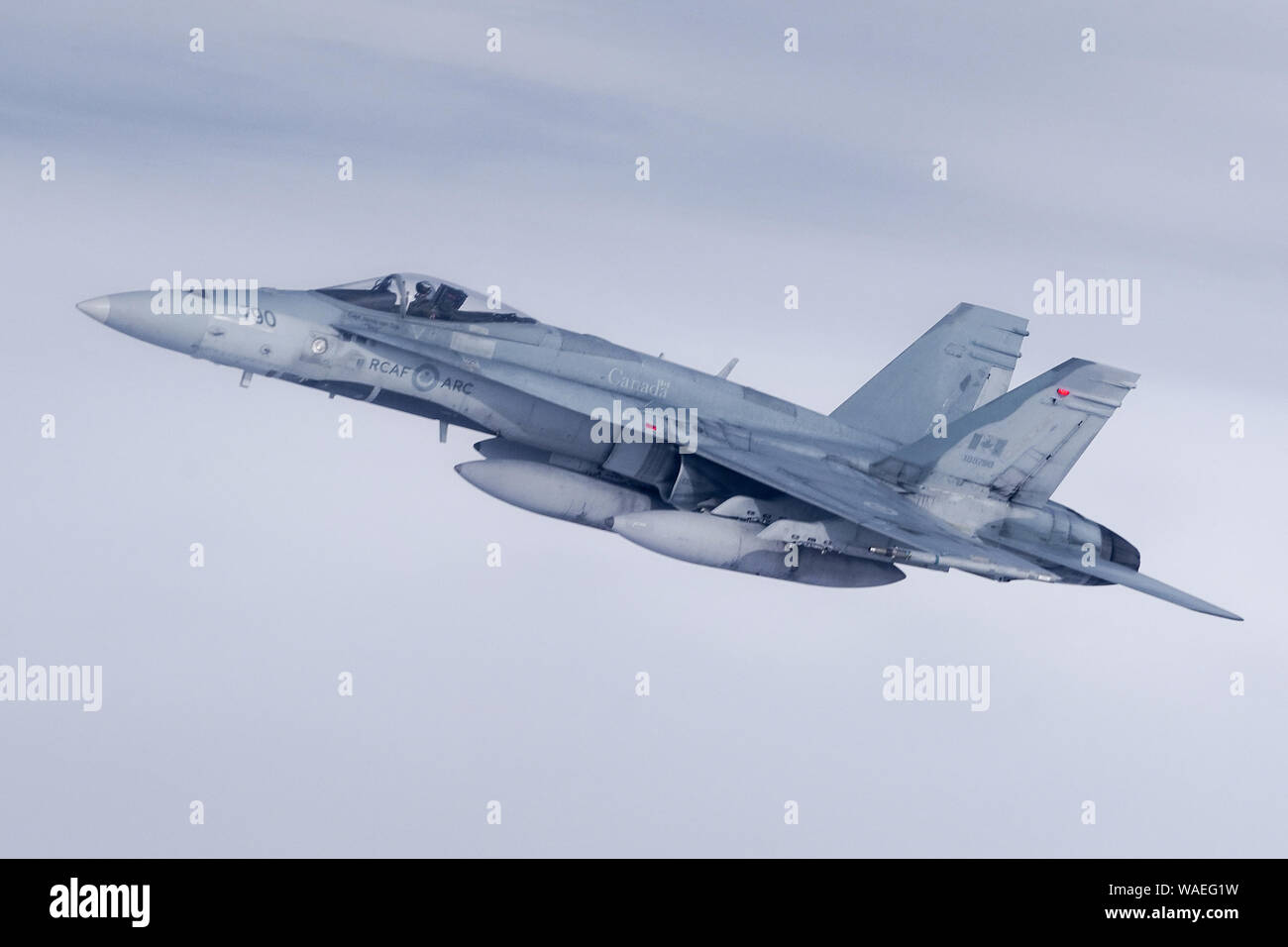 Royal canadian air force commander hi-res stock photography and images ...