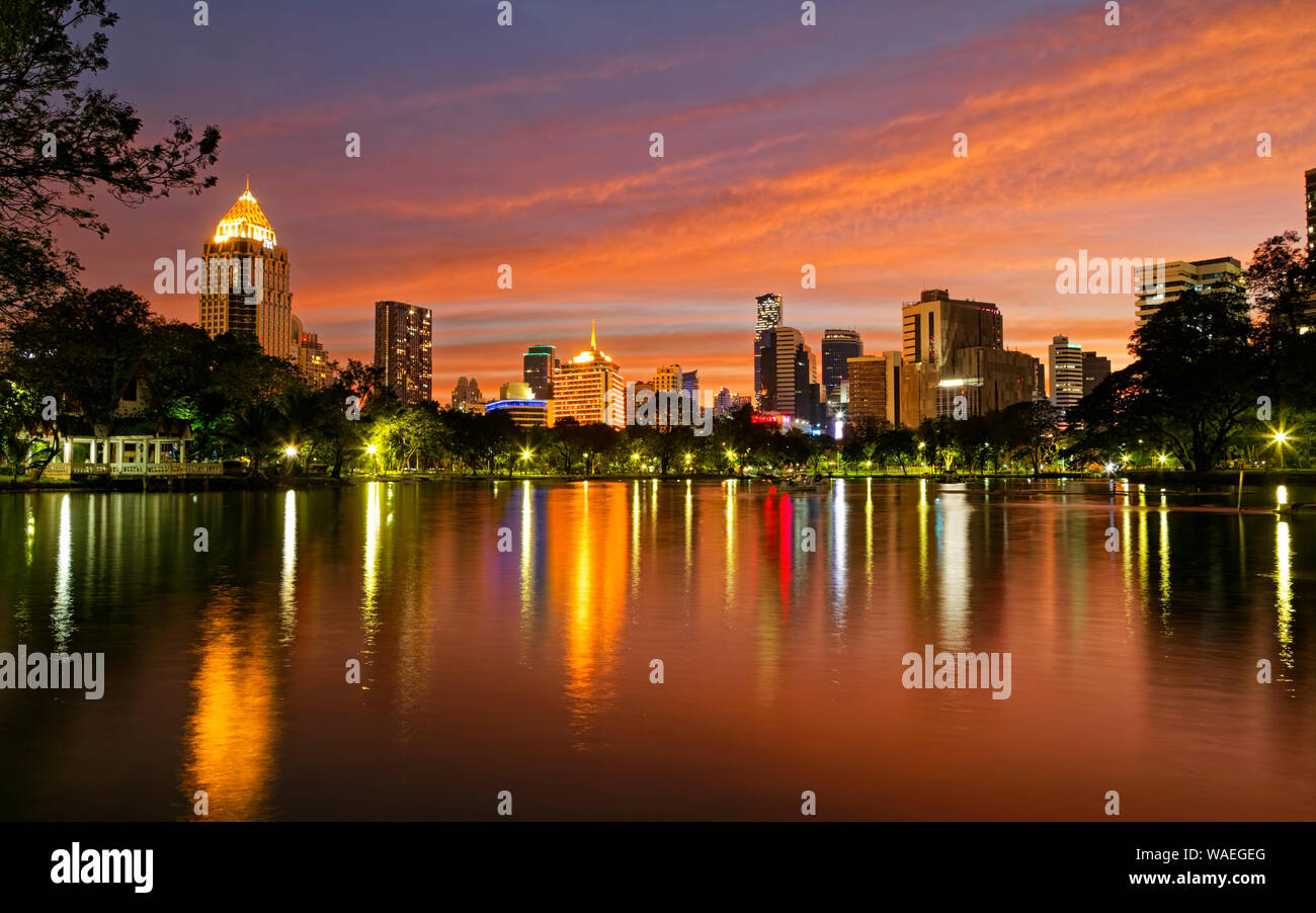 Bangkok skyline lumpini park hi-res stock photography and images - Alamy