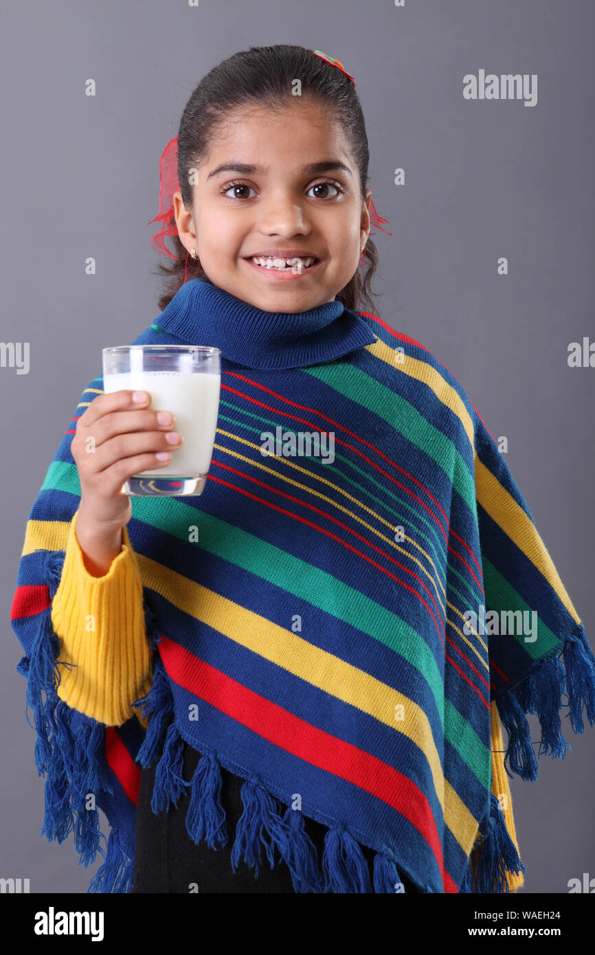 Schoolgirl in class exam hi-res stock photography and images - Alamy