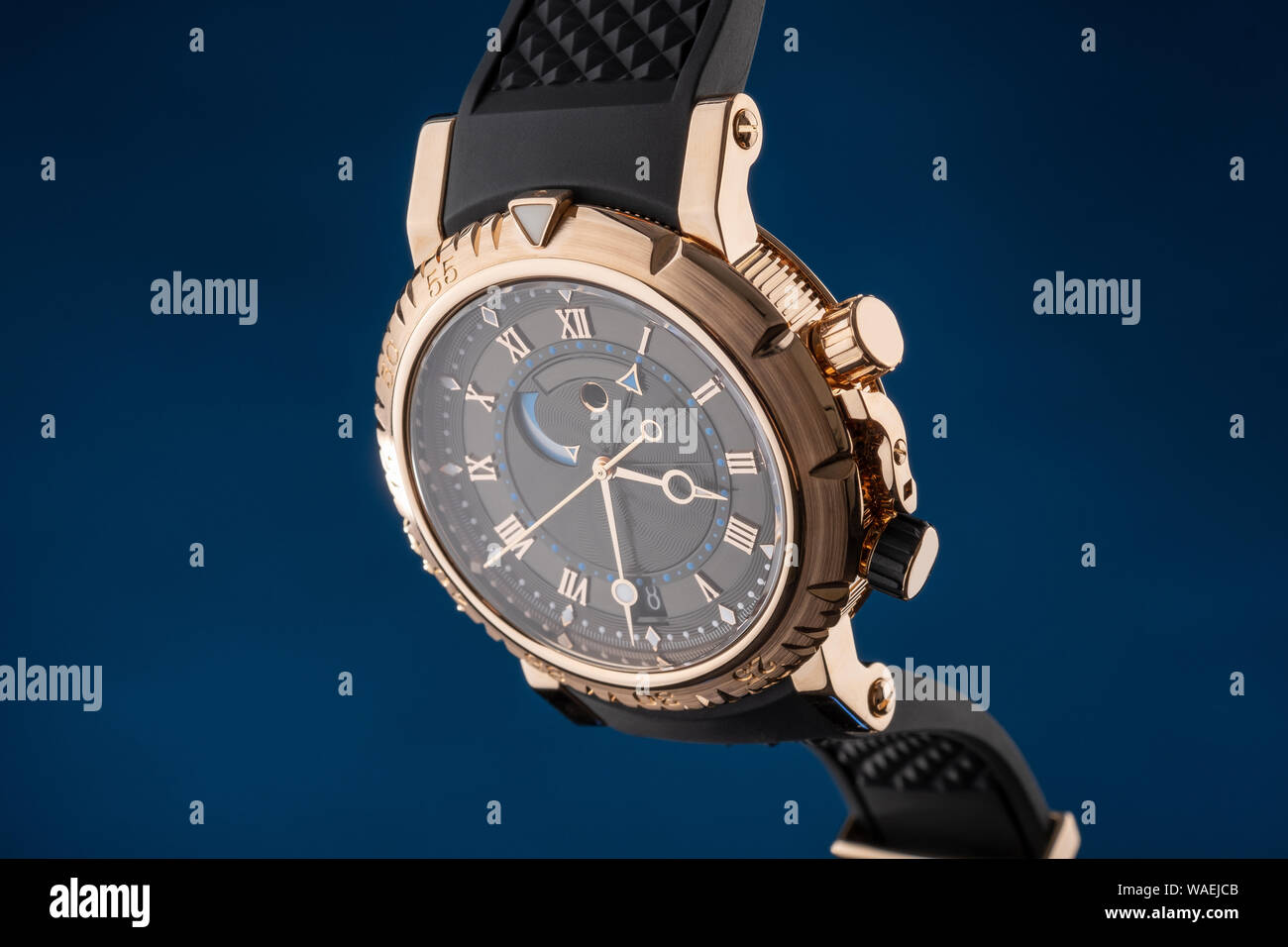 Nice click hi-res stock photography and images - Alamy