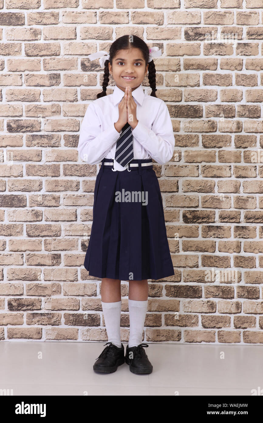 Children praying together school hi-res stock photography and images ...