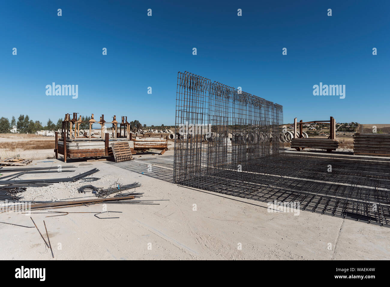 Iron structures hi-res stock photography and images - Alamy
