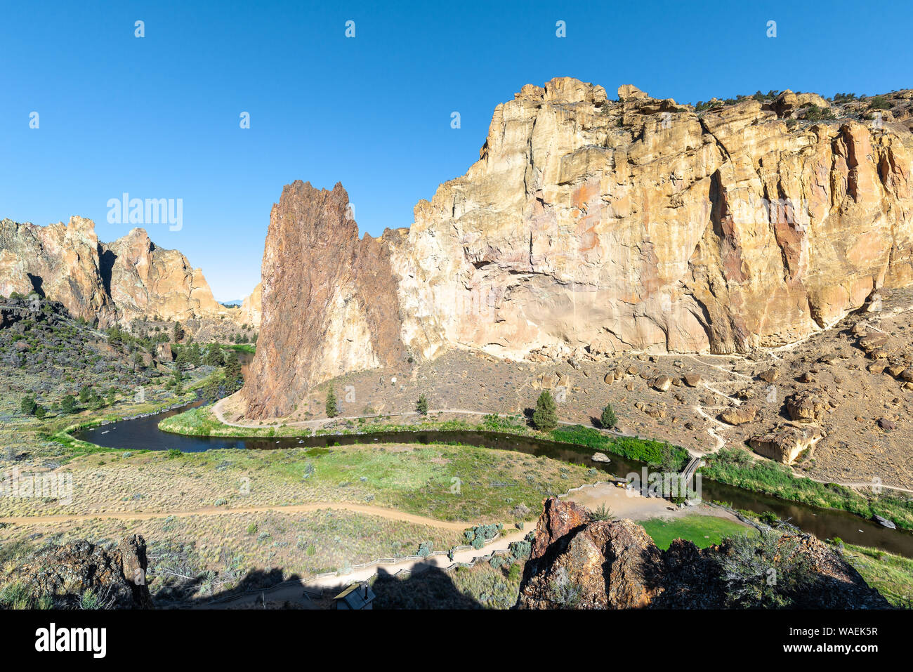 Smith Rock State Park in Oregon, USA Stock Photo - Alamy