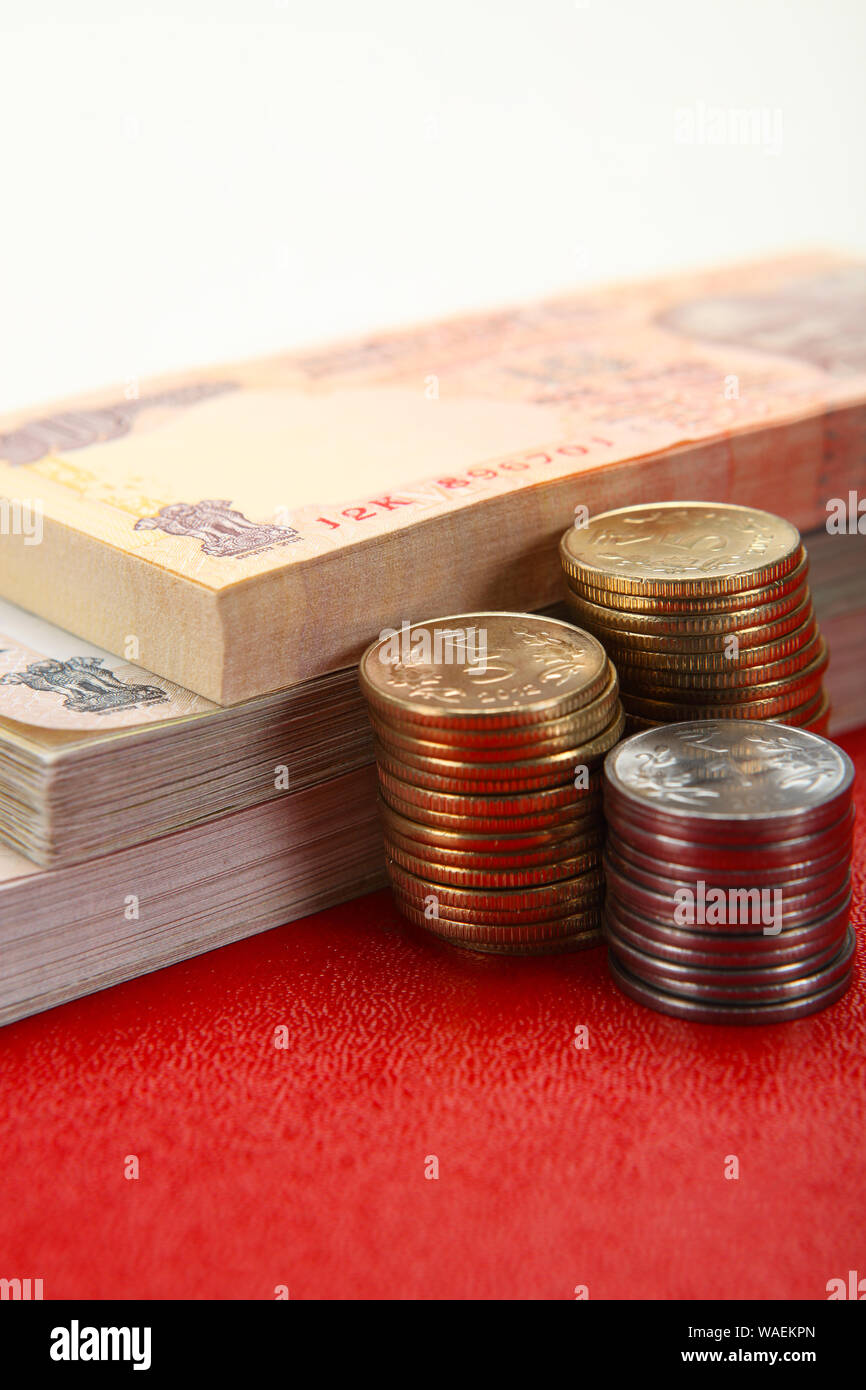Indian rupees banknotes coins hi-res stock photography and images - Alamy