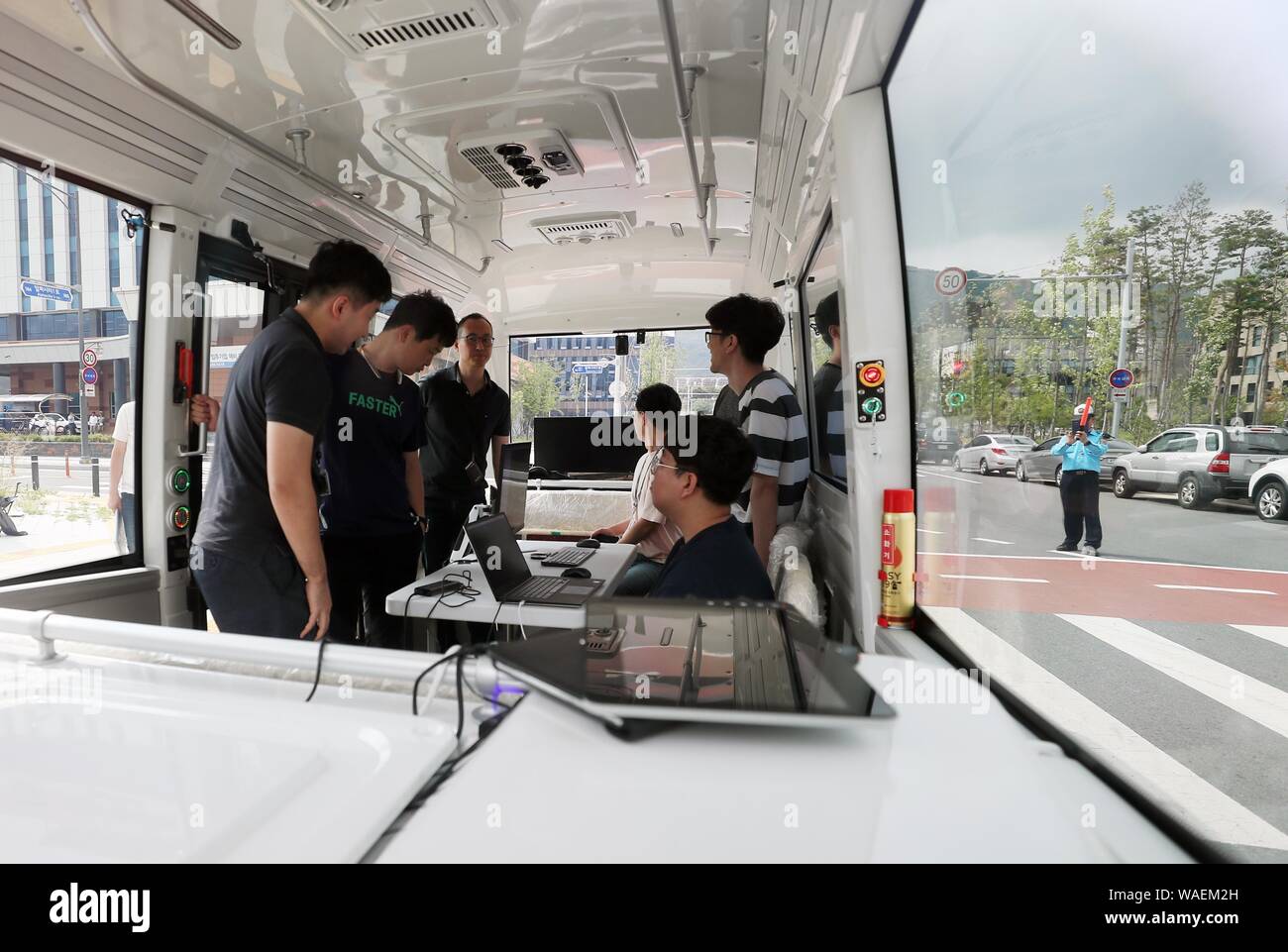 20th Aug, 2019. Self-driving bus on test drive Researchers at Korea ...