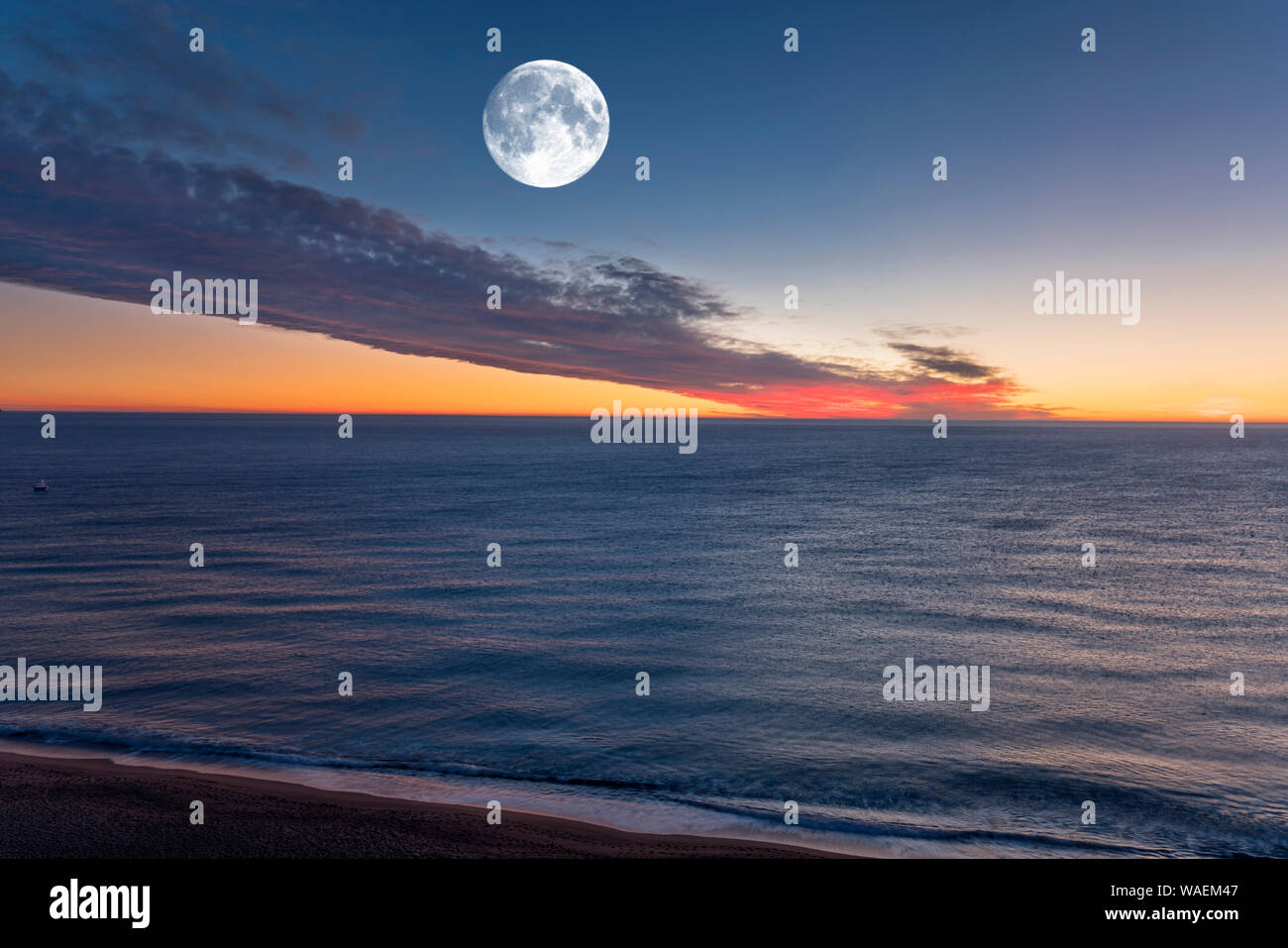 Full moon over mediterranean sea hi-res stock photography and images ...