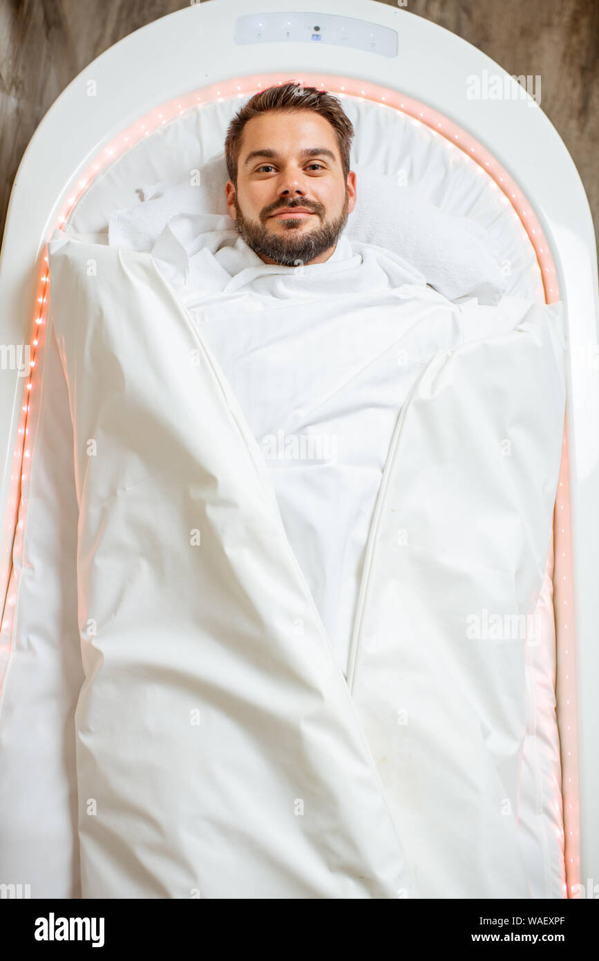 Spa body wrap hi-res stock photography and images - Alamy