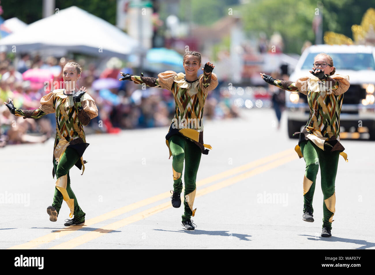 Jesters medieval hi-res stock photography and images - Alamy