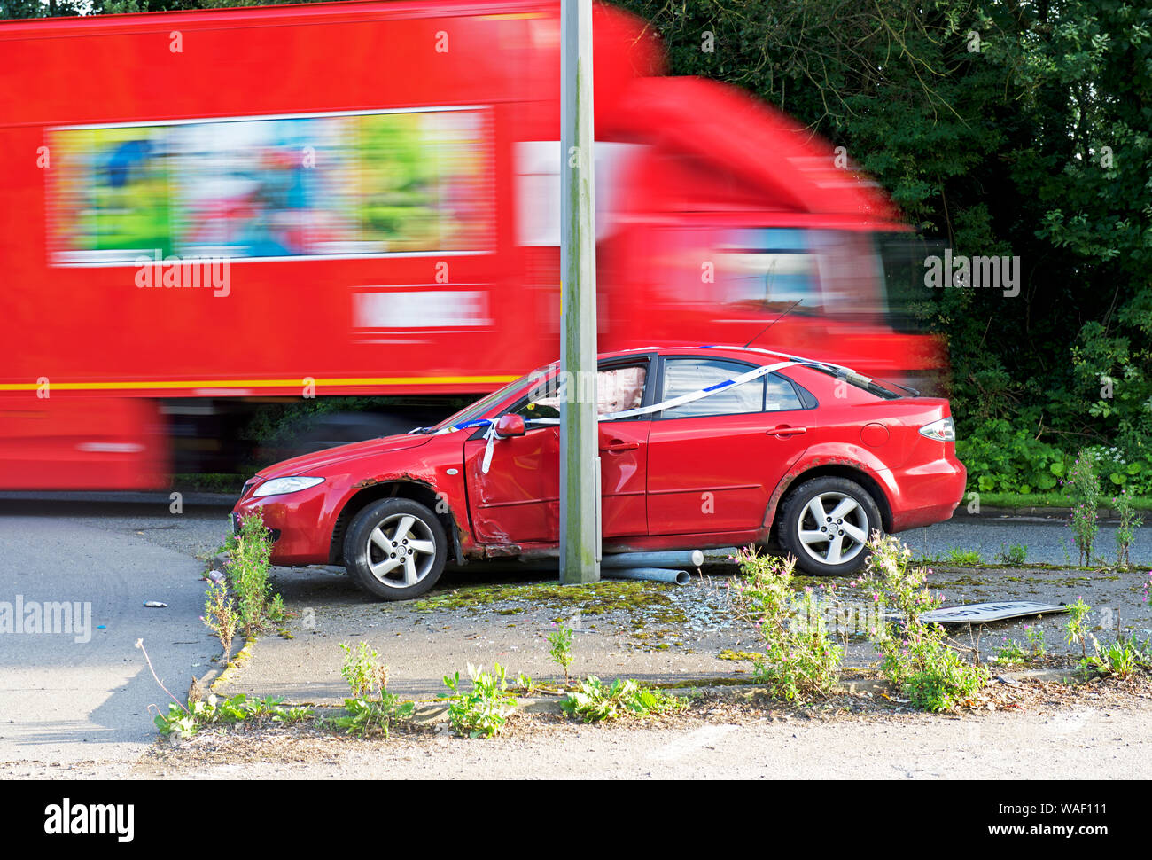 Lorry car accident uk hi-res stock photography and images - Alamy