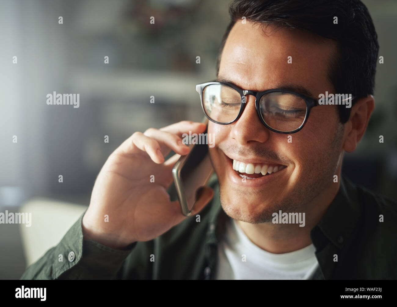 Call mobile phone hi-res stock photography and images - Alamy