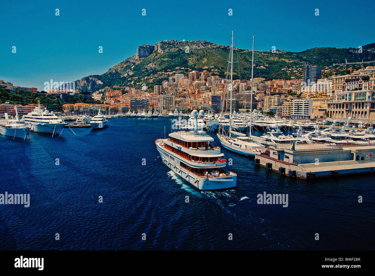 Monte Carlo, Monaco - December 08, 2009: yacht Wedge Too W2 go into sea ...