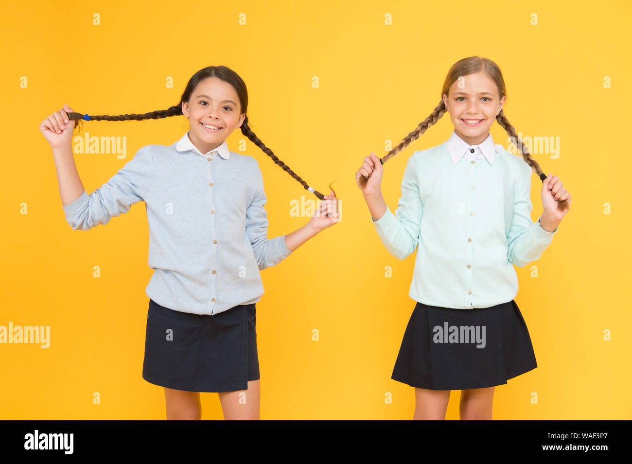 Friendly relationship. Friendship goals. Cute school girls classmates ...