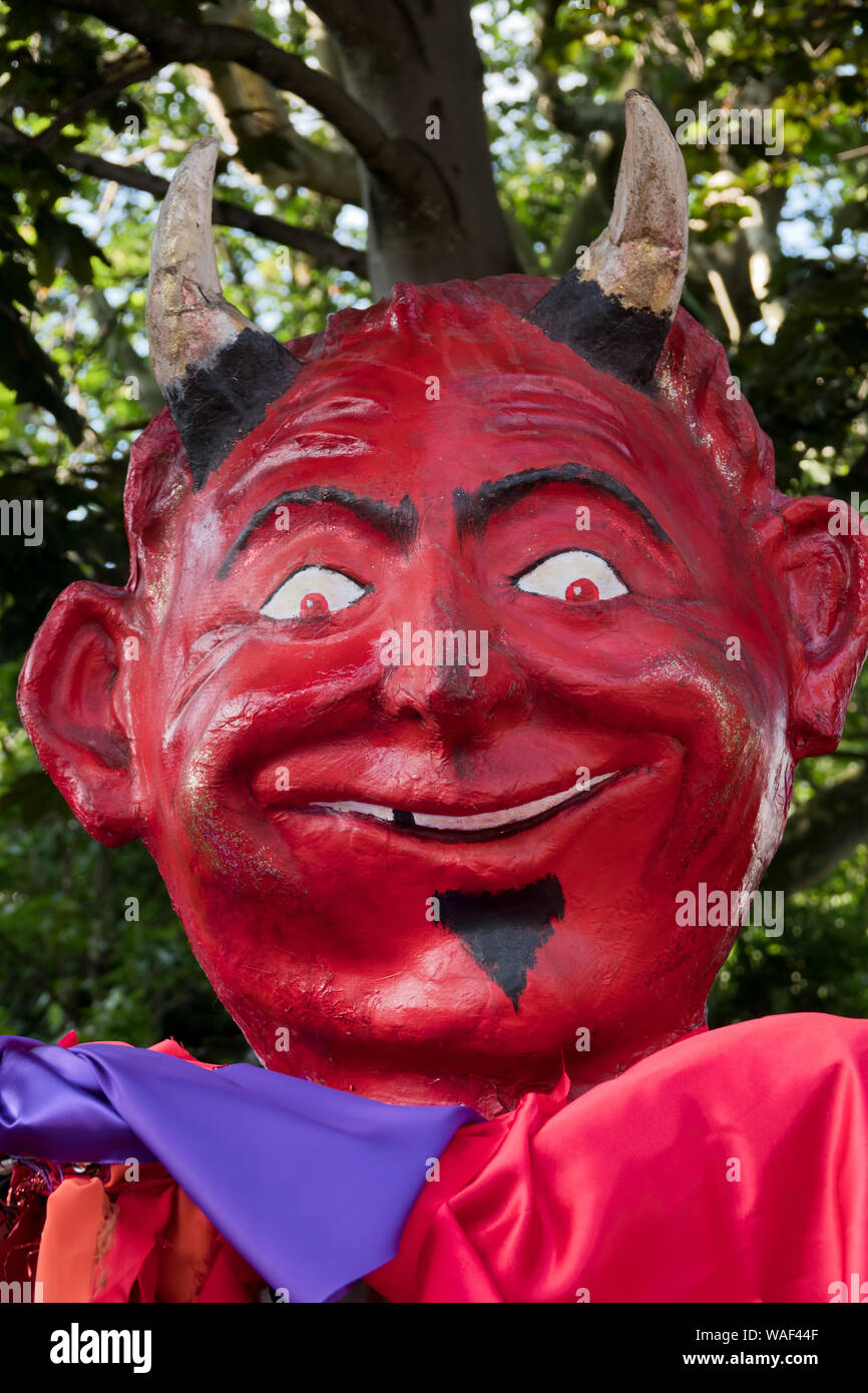 Effigy mask hi-res stock photography and images - Alamy